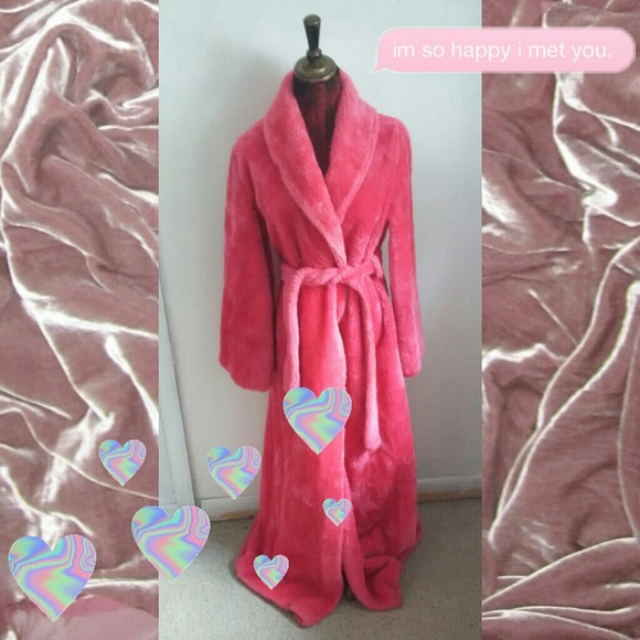 Intimates & Sleepwear | 9s Vtg Pink Fuzzy Plush Robe | Poshmark